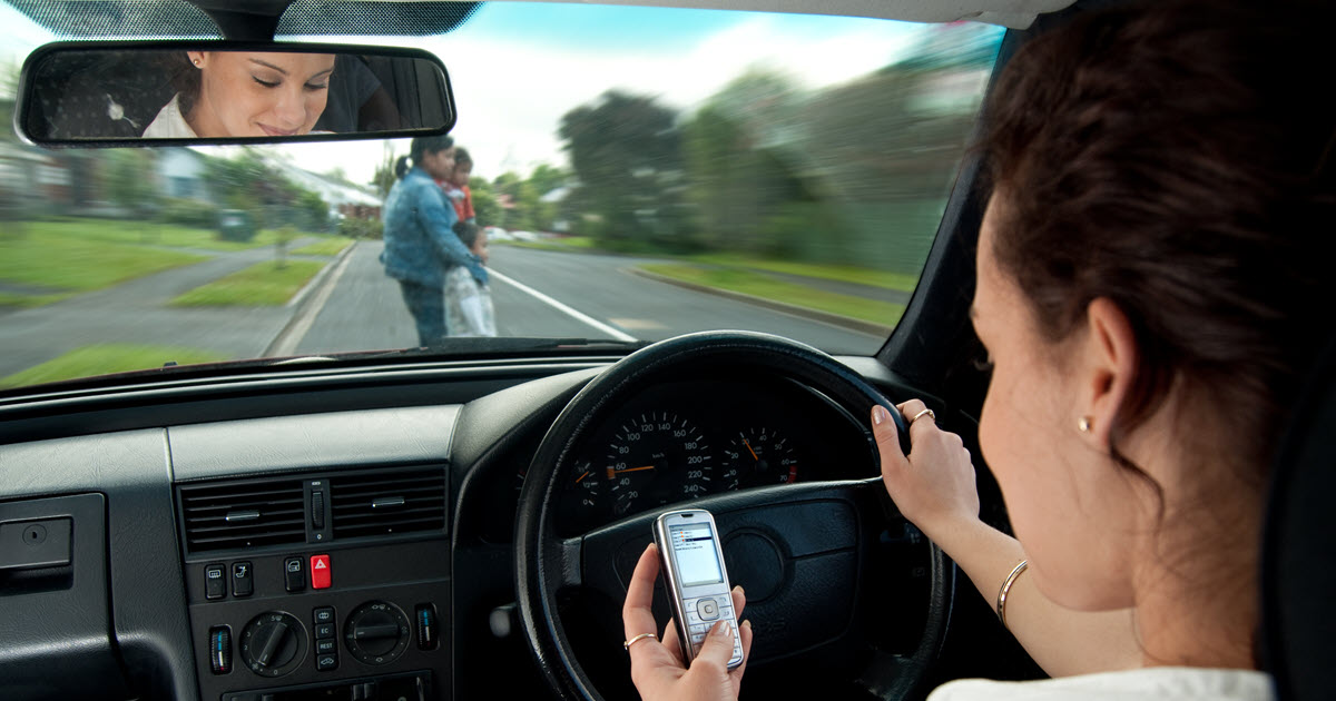 Top 7 Reasons Why Distracted Driving Is Dangerous